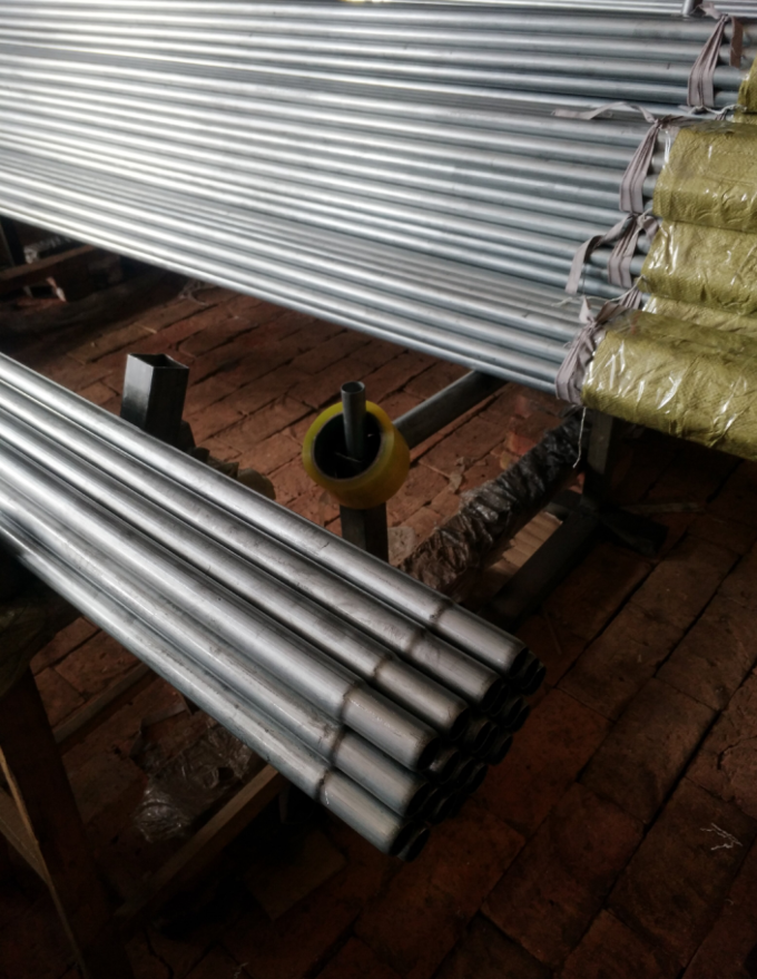 PLC Automatic Chicken Feeding Line 220V 50Hz Poultry Feed Lines