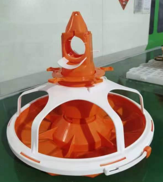 Broiler Poultry Pan Feeding System Round Feed Pans For Chickens