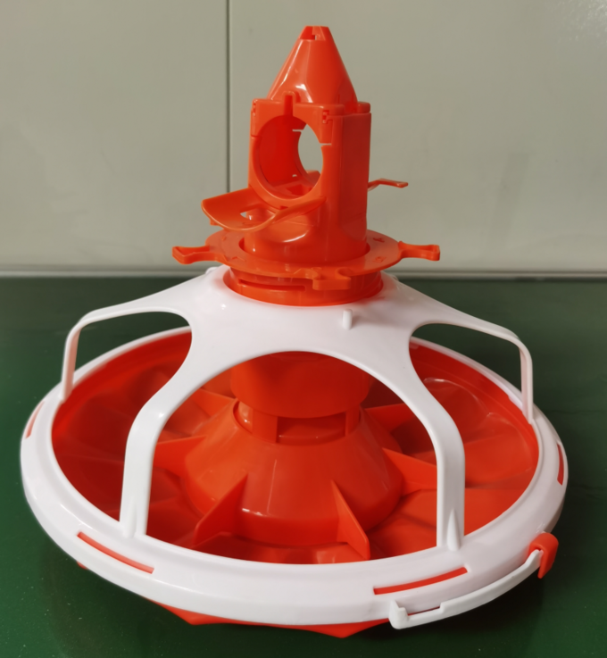 Broiler Poultry Pan Feeding System Round Feed Pans For Chickens